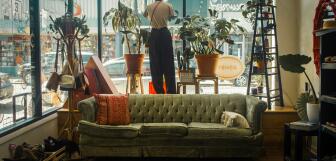 How does consignment work? Meaning, model & examples